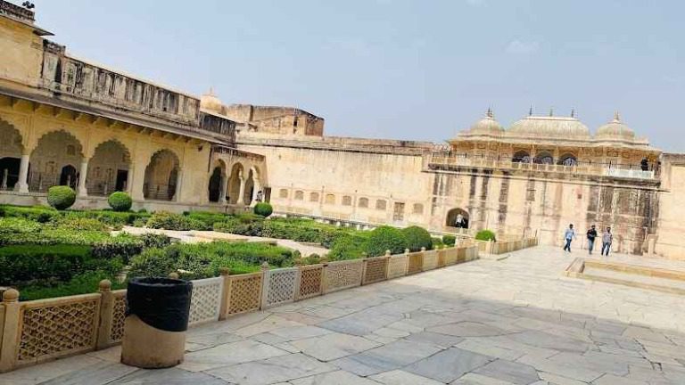 आमेर के किले का रहस्य, इतिहास और घूमने की जानकारी: Amer Fort Jaipur ...