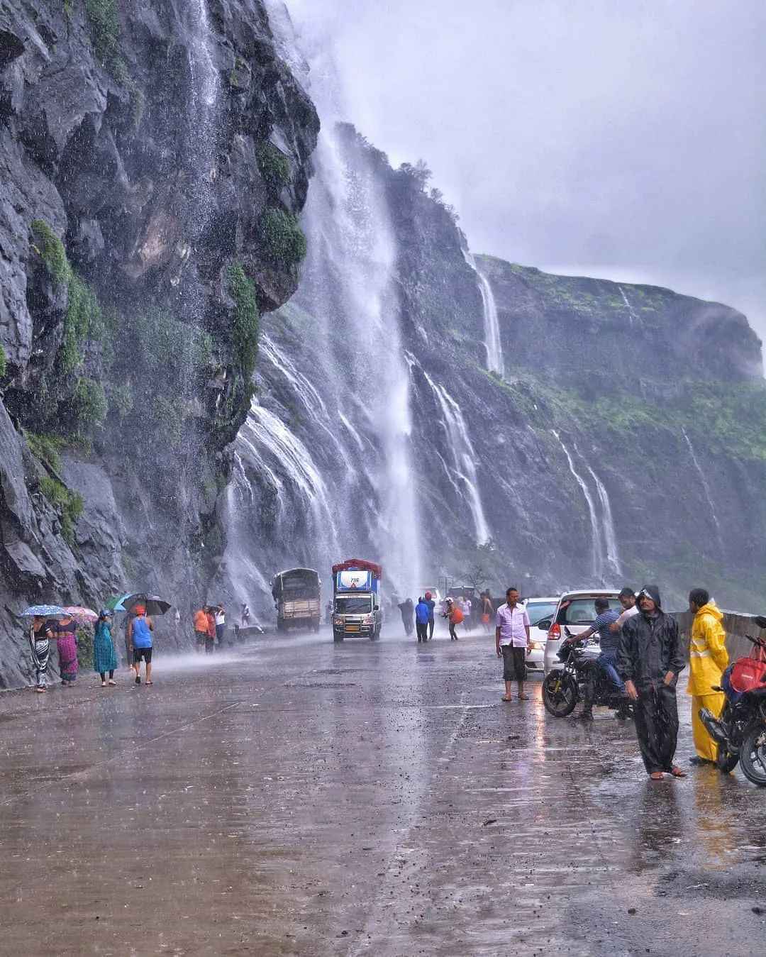 महाराष्ट्र की प्राकृतिक सुंदरता से भरपूर है मालशेज घाट: Malshej Ghat ...