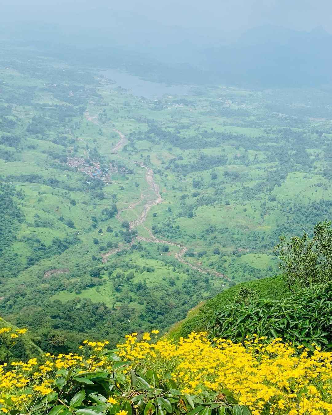 वीकेंड और मानसून के लिए माथेरान हिल स्टेशन जाने की पूरी जानकारी ...